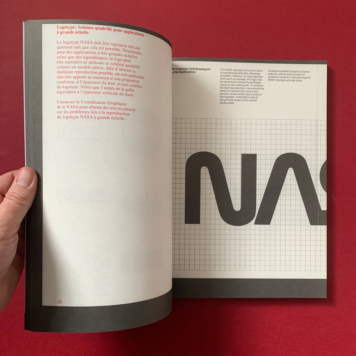 NASA Graphics Standards Manual (French edition) – The Print Arkive